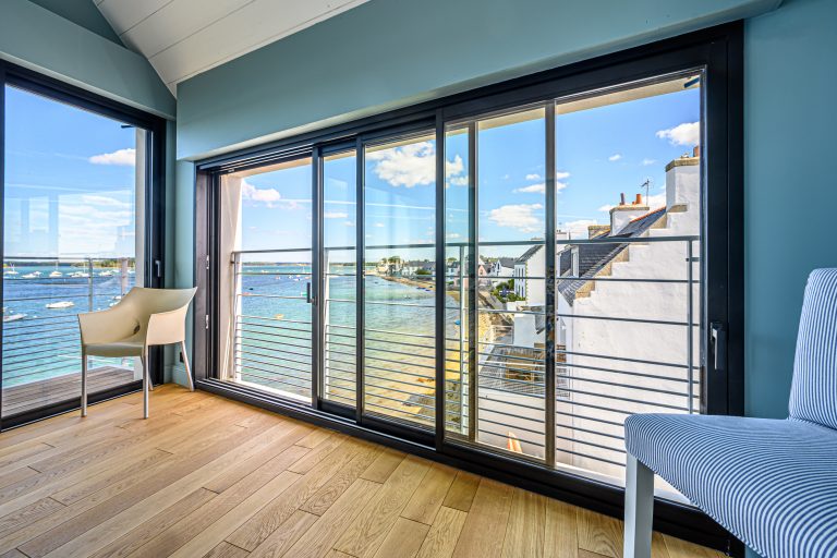 MILLET : Alizea, une baie vitrée coulissante fine et lumineuse - Maison ...