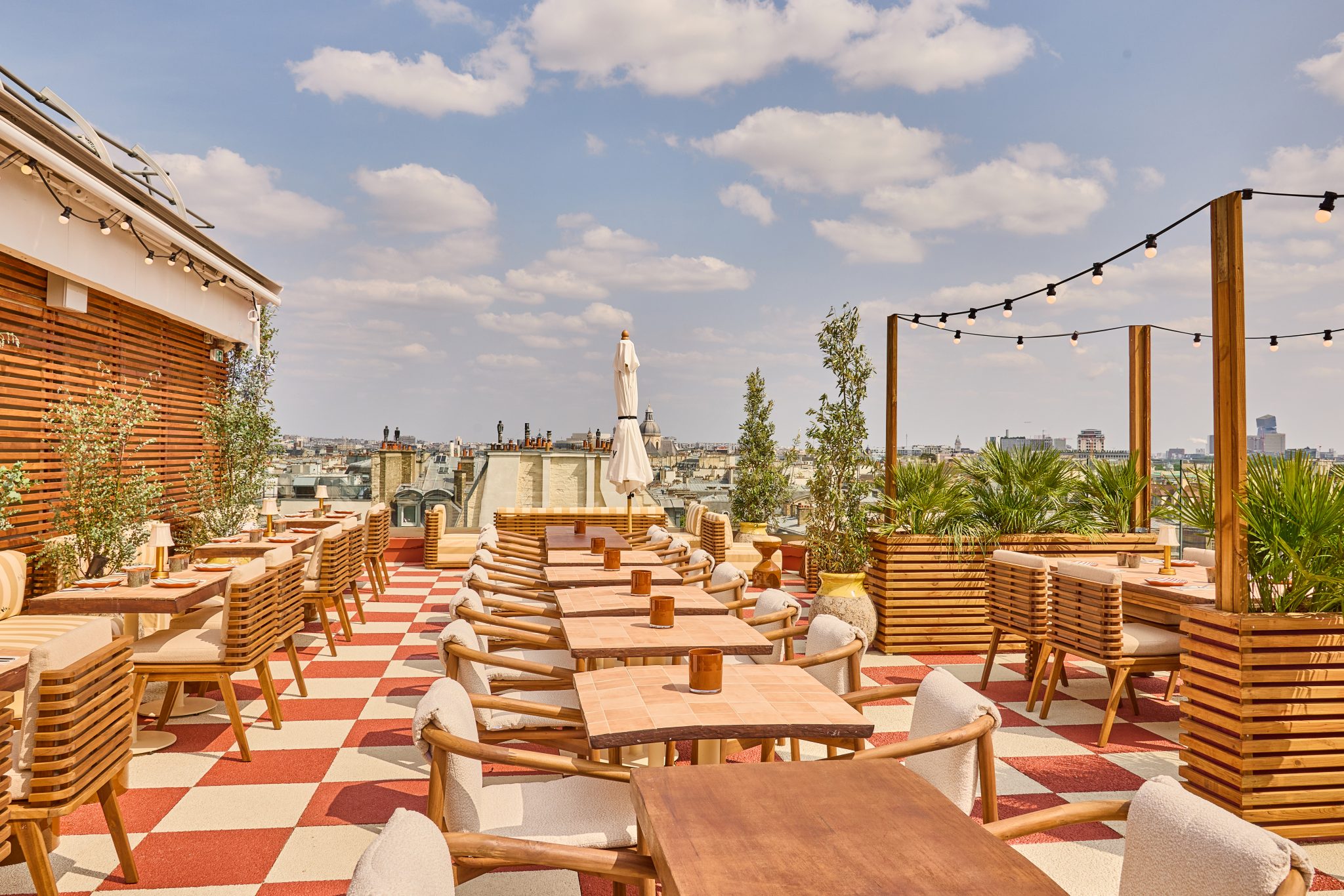 Terraza Mikuna x Minuty : le nouveau rooftop festif du BHV Marais ...